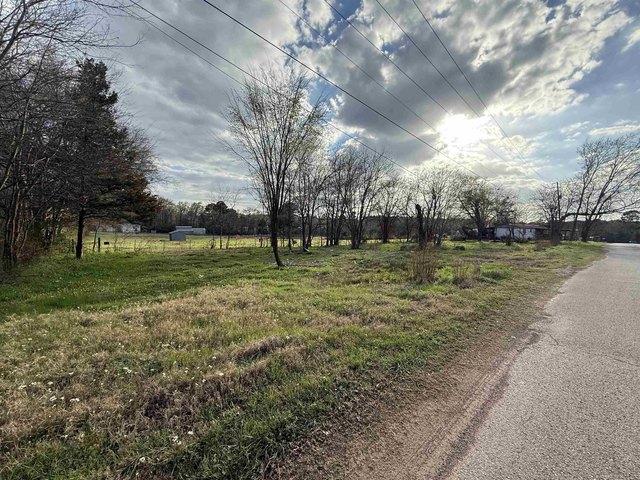 504 W Tarbutton St, Troup, TX 75789