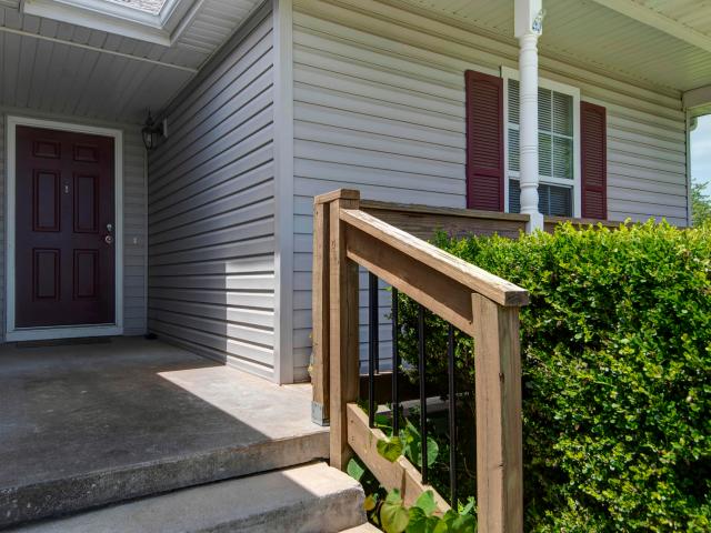504 W Woodbine Road