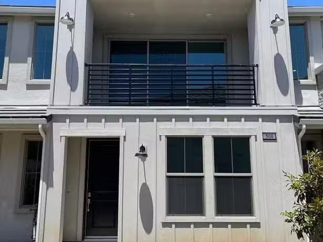 504 W. Balsam Lane 504 W Balsam Ln