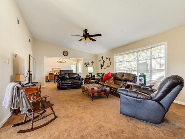 504 W Highway 332 W, Lake Jackson, TX 77566 | MLS #36683