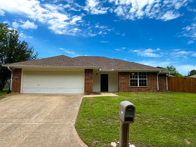 504 W Sunnyside Dr, Overton, TX 75684