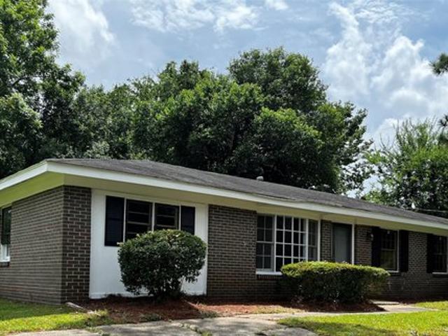 504 Woodrow Ave, Selma, AL 36701
