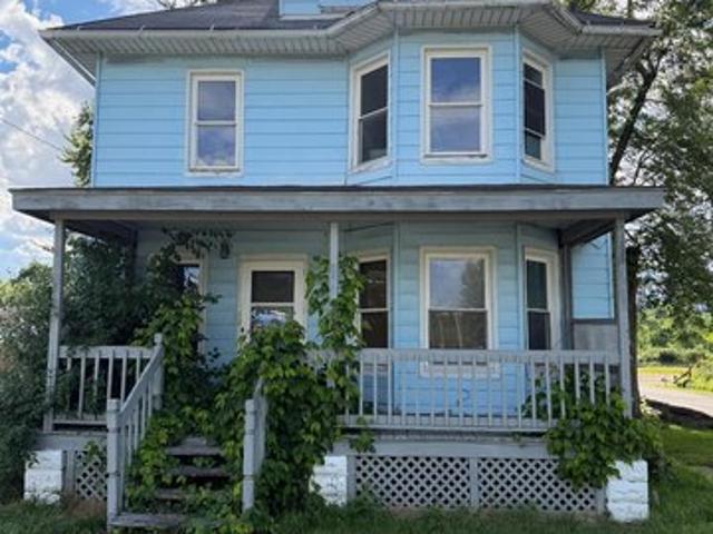 504 Thoman St, Crestline, OH 44827