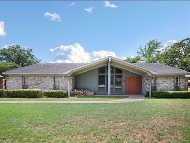 504 Vaughn Dr N, Satsuma, AL 36572