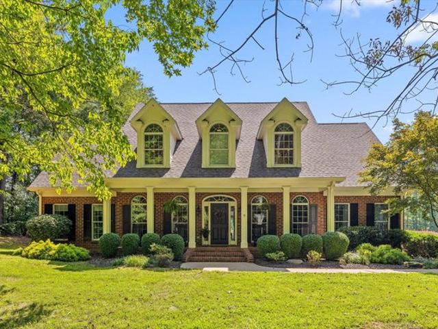 5054 Eaglefeather Ln, Ooltewah, TN 37363