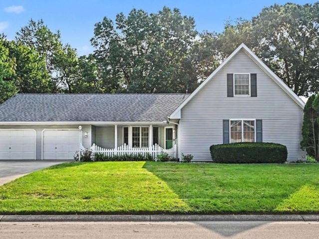 50550 Deer Ridge Ct, Granger, IN 46530