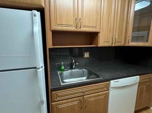 5055 NW 7th St #504, Miami, FL 33126
