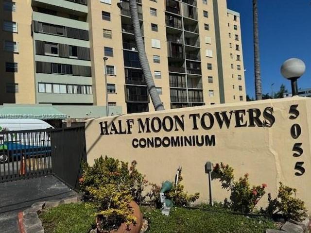 5055 NW 7th St #212, Miami, FL 33126
