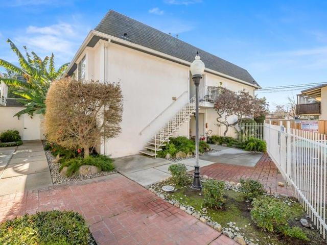 5055 N Wishon Ave Apt A, Fresno, CA 93704