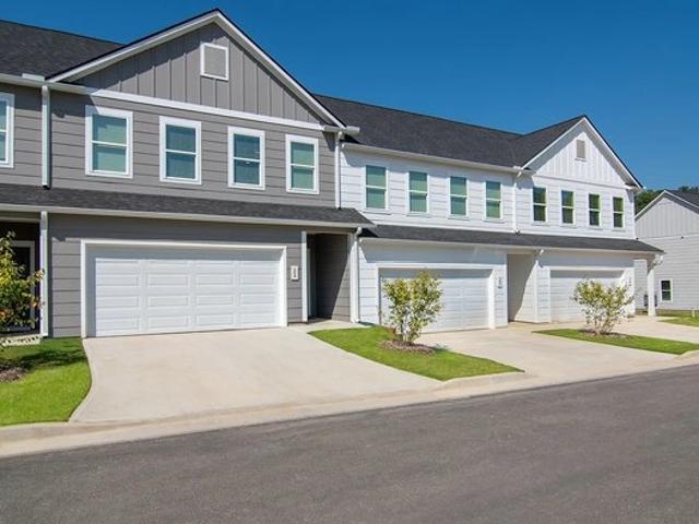 5055 Southwood Rd, Fairburn, GA 30213