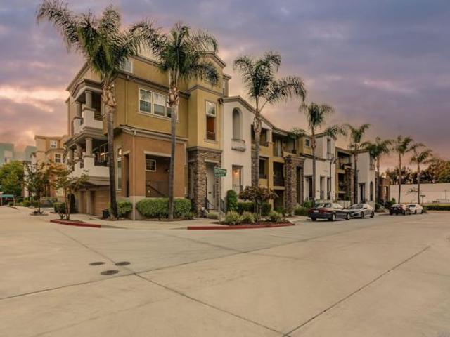 5056 Plaza Promenade San Diego, CA 92123