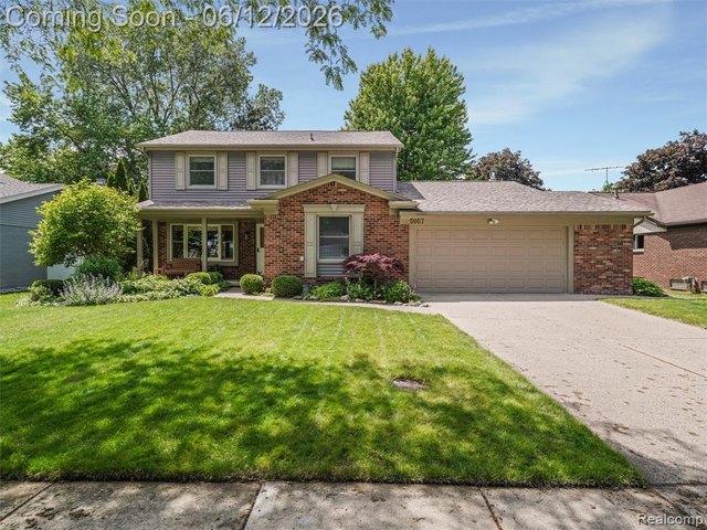 5057 Prentis Dr, Troy, MI 48085