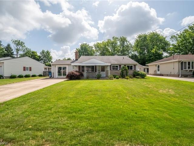 5057 Tam Shanter Dr, Poland, OH 44514