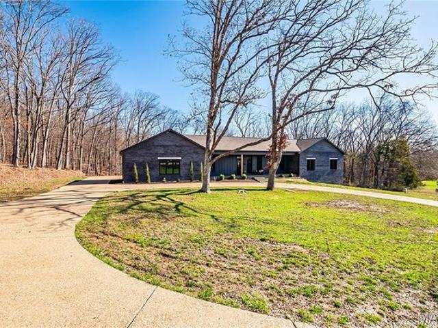 5058 Squire Ln, Cedar Hill, MO 63016