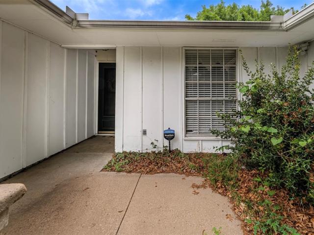 5058 Winesanker Way, Fort Worth, TX 76133 | MLS #21240 | Compass