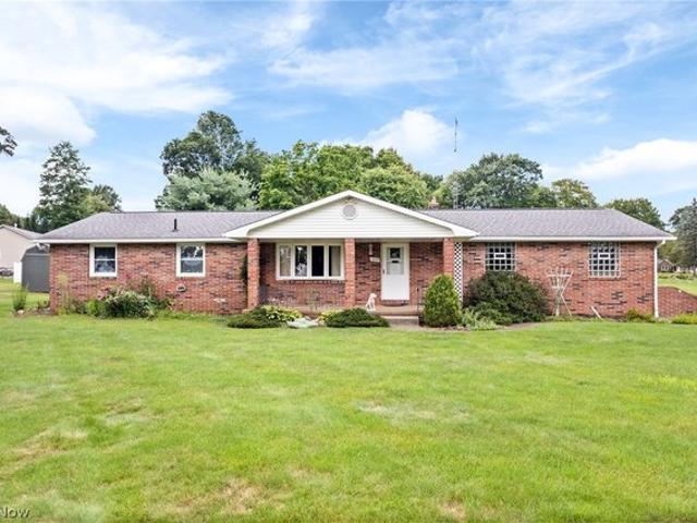 5059 Broadview St NE, Louisville, OH 44641