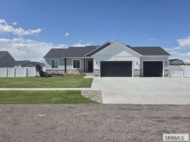 5059 E Allcott Dr, Iona, ID 83427