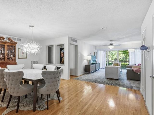 5050 Ambassador Way Apt 112, Houston, TX 77056