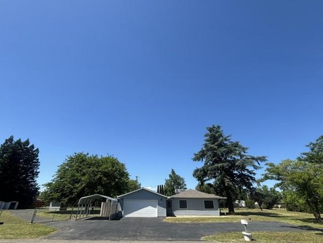 5050 Bo Peep Ln, Redding, CA 96002