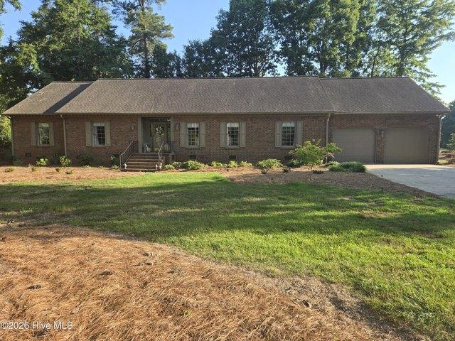 5050 Country Club Dr N, Wilson, NC 27896
