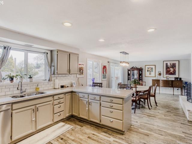5050 se robin ct
