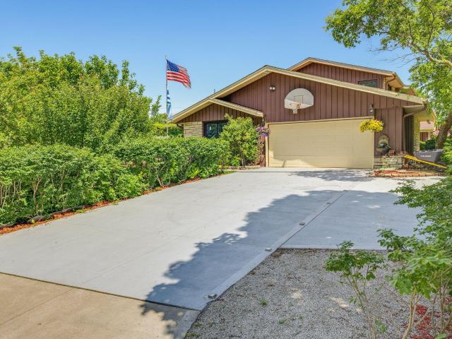5050 Spruce Ct