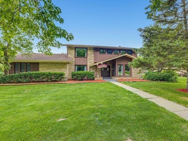 5050 Spruce Ct, Greendale, WI 53129