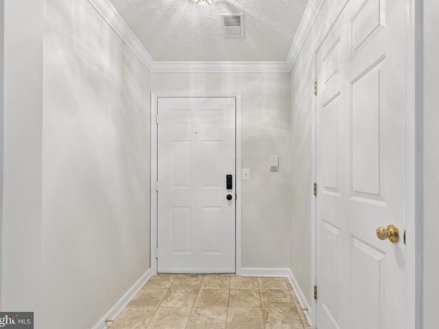 5051 Marchwood Court # 6J