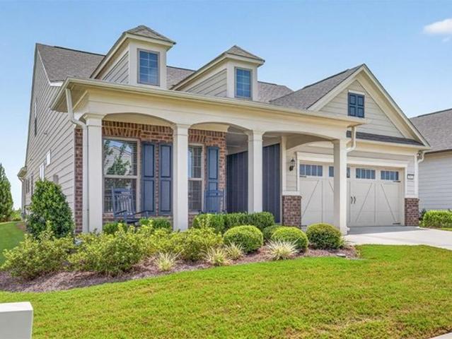 5051 Adler Ct, Hoschton, GA 30548
