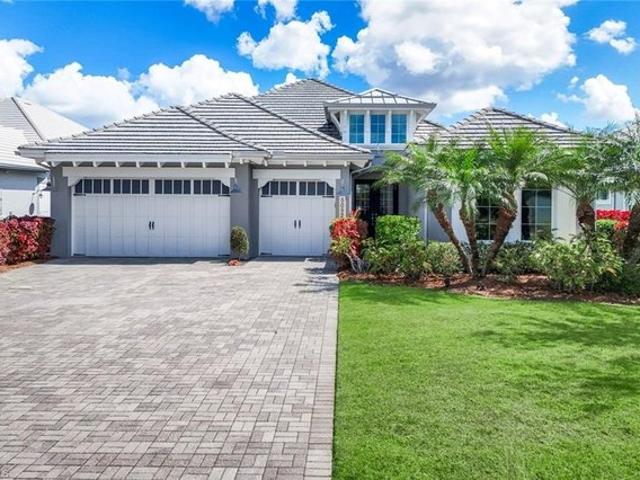 5052 Martinique Dr, Naples, FL 34113