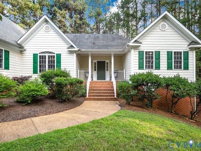 5052 Brandon Pines Dr, Providence Forge, VA 23140