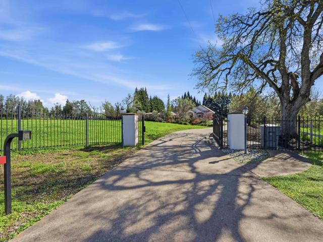 5052 Eureka Rd, Granite Bay, CA 95746 | MLS #226013 | Compass