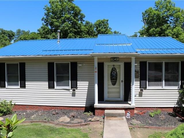 50538 Cindy Dr, Saint Clairsville, OH 43950
