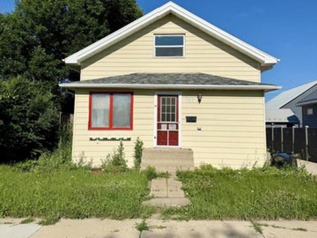 505 4th Ave W, Williston, ND 58801