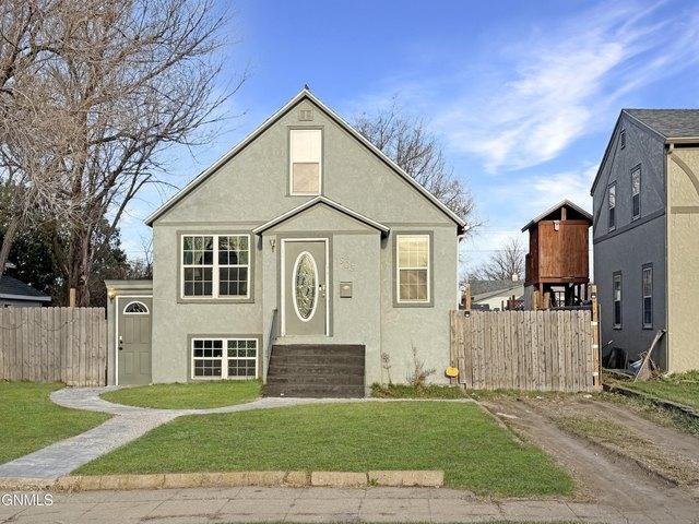 505 5th Ave W, Williston, ND 58801