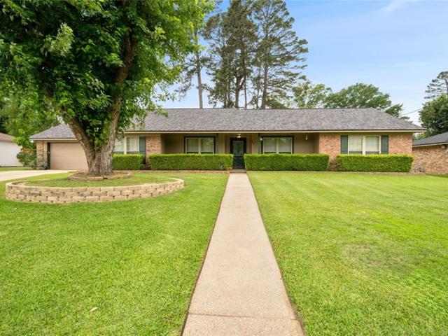 505 Country Club Dr, Marshall, TX 75672