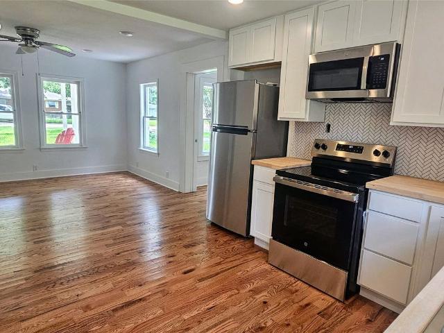 505 Colorado St, Smithville, TX