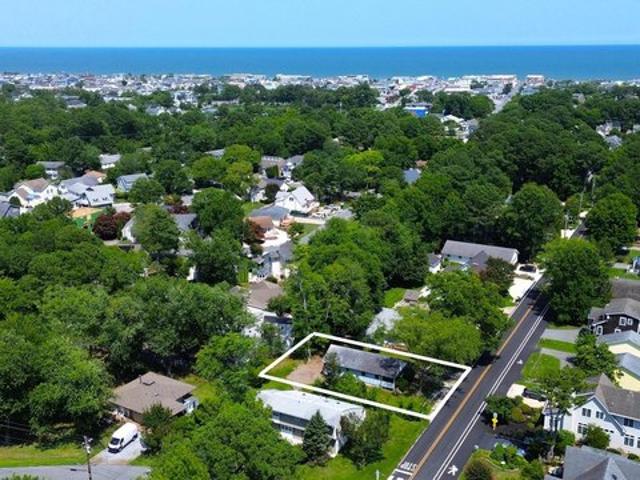 505 Collins St, Bethany Beach, DE 19930