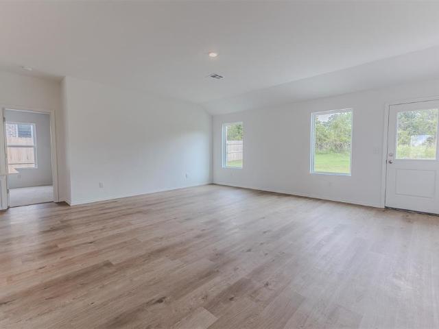 505 Creek Side Circle