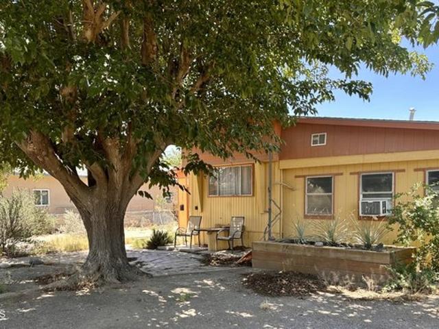 505 Bamert Dr, Las Cruces, NM 88007