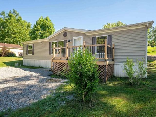 505 Beaumont Dr, Morgantown, WV 26508