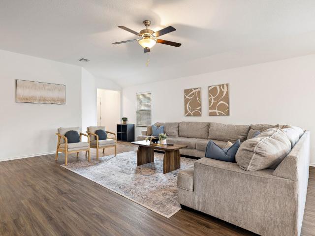 505 Golden Plains Pkwy