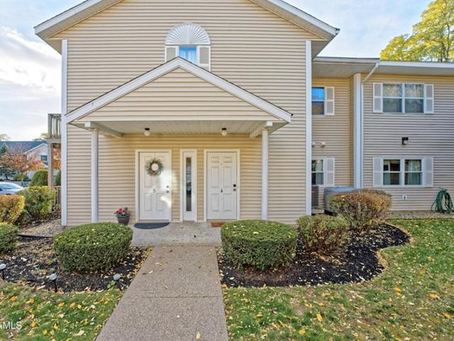 505 Greenwich Dr, Albany, NY 12203