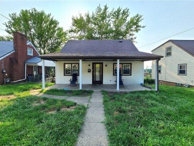 505 Greenridge Rd, New Kensington, PA 15068