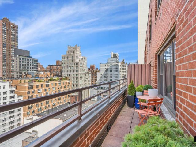 505 E 79th Street 17 D