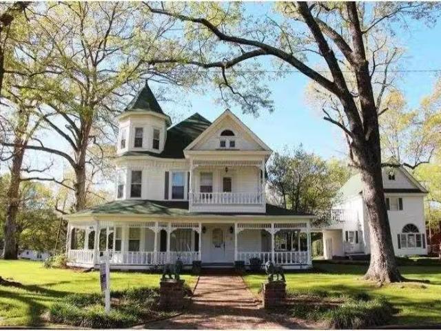 505 E 20TH St, Jasper, AL 35501 652278352