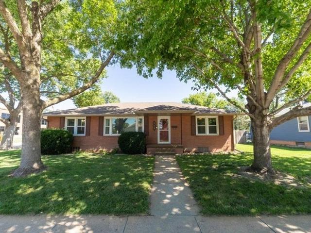 505 E 3rd St, Hastings, NE 68901