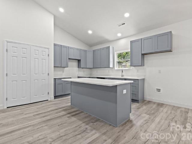 505 E Dunlap Street