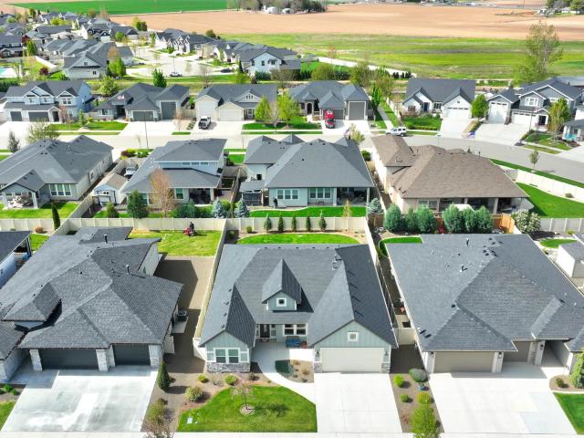 505 E Pascua Dr, Kuna, ID 83634 | MLS #98983