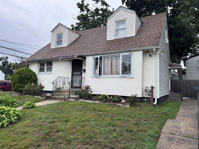 505 Emerson St, Uniondale, NY 11553